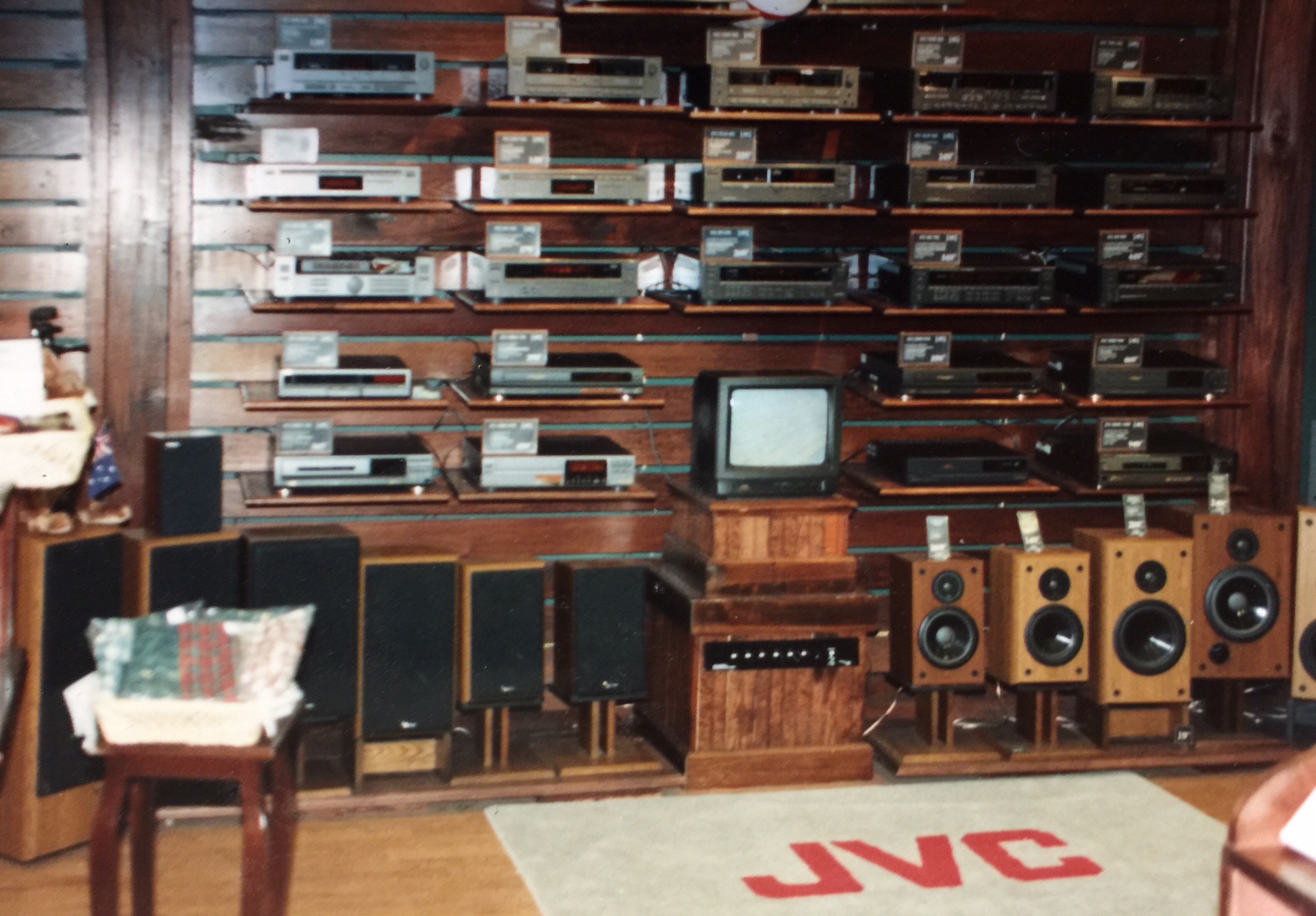 Vintage Stereo Store Photos | Jon Pohlman
